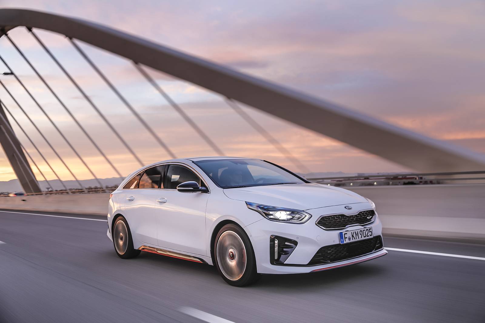 Kia ProCeed GT - Autonet