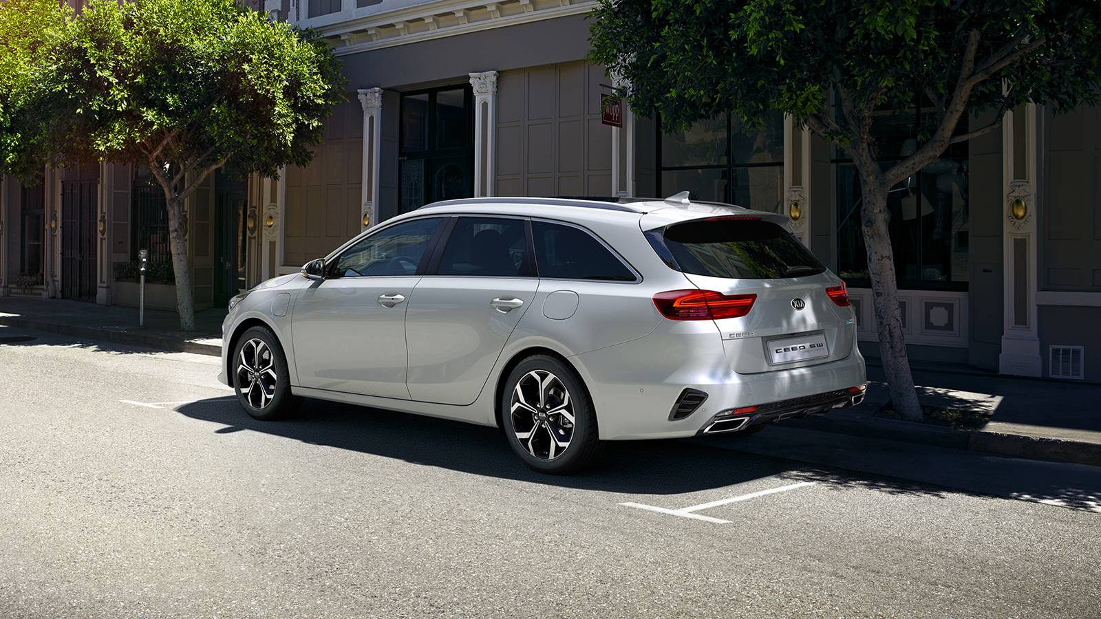 Kia Ceed SW Plug-in Hybrid - Autonet